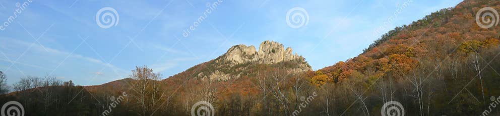 Panorama of Seneca Rocks stock photo. Image of changing - 16444914