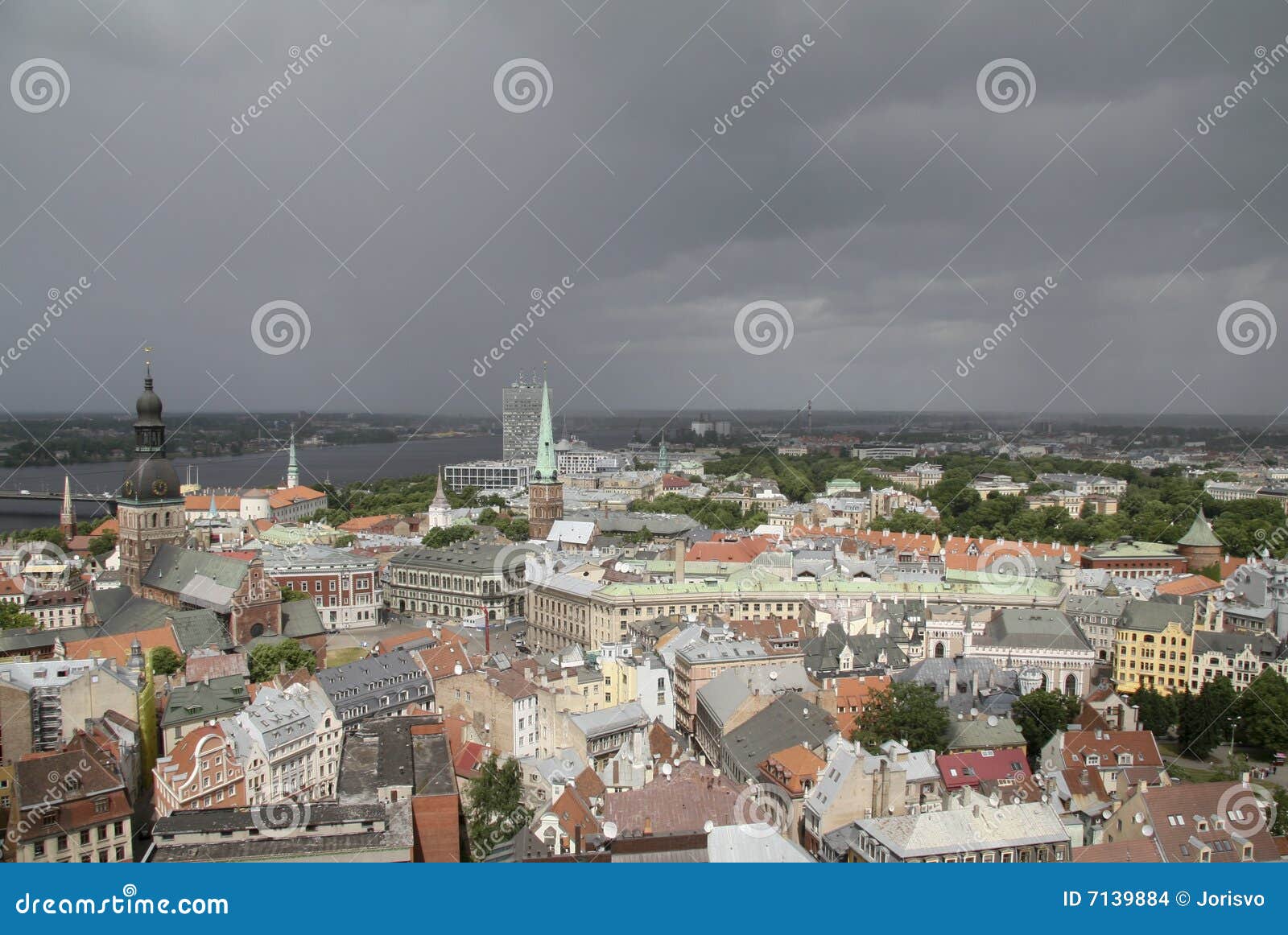 Panorama Su Riga, Capitale Del Latvia Fotografia Stock - Immagine di ...