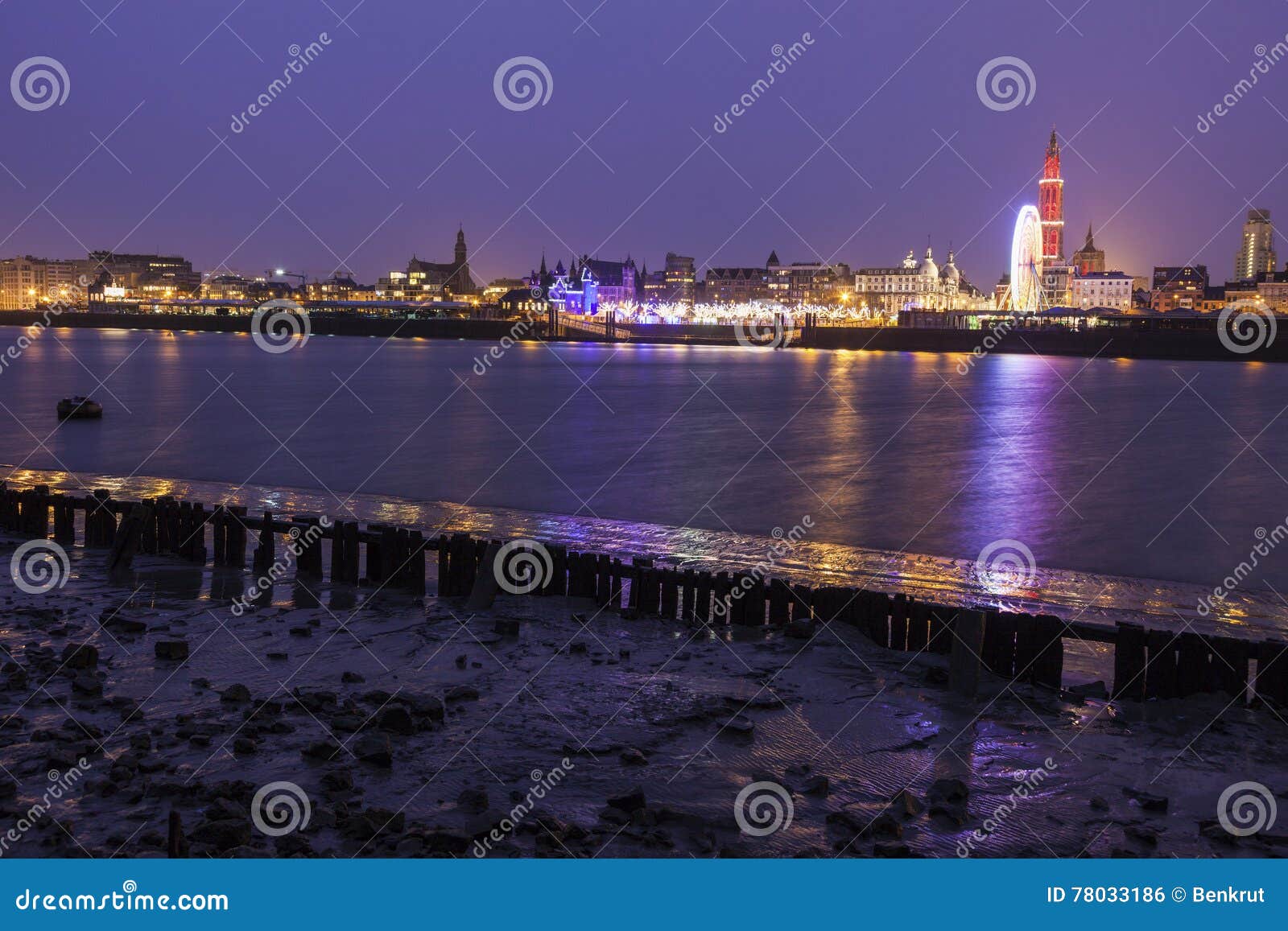 Panorama Van Antwerpen Over Schelde-Rivier Stock Foto - Image of hemel ...