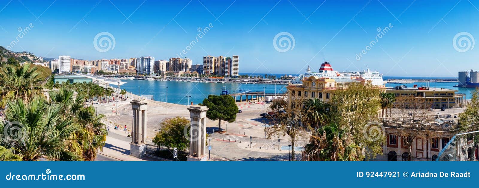 Panorama Van Overzeese Van Malaga Kust, Centrum Stock Afbeelding ...