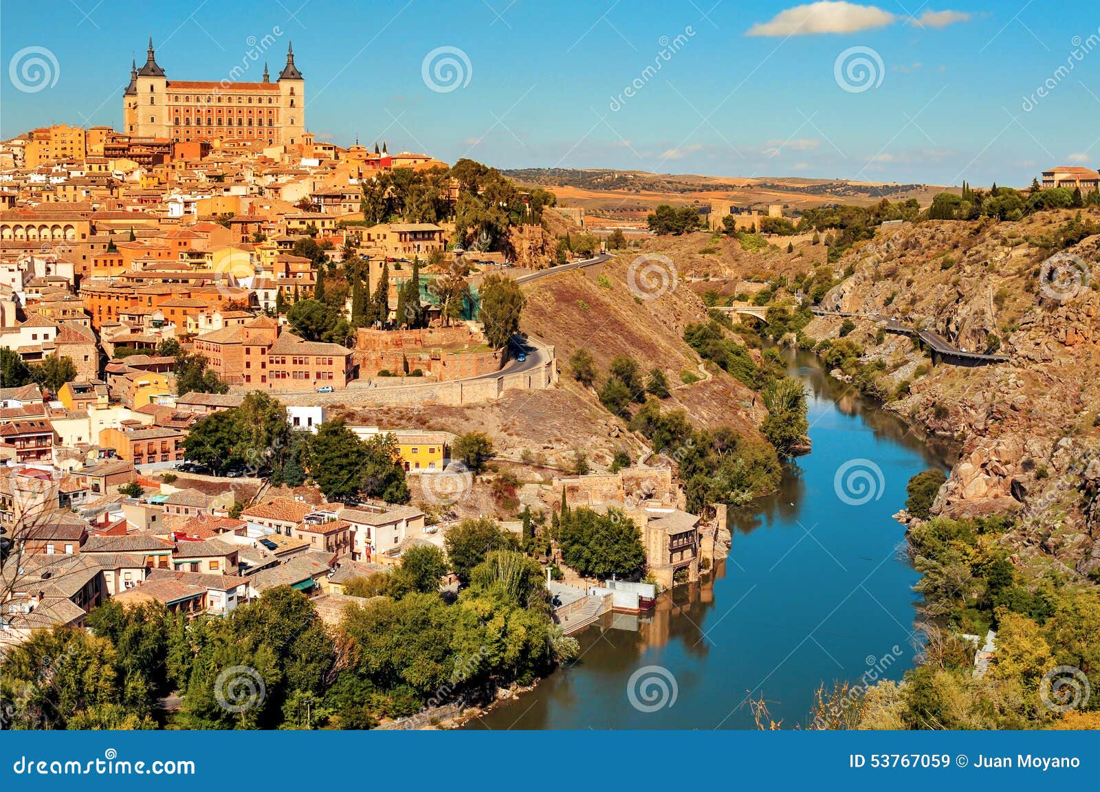 Panorama Van Toledo, Spanje, En De Tagus-rivier Stock Afbeelding ...