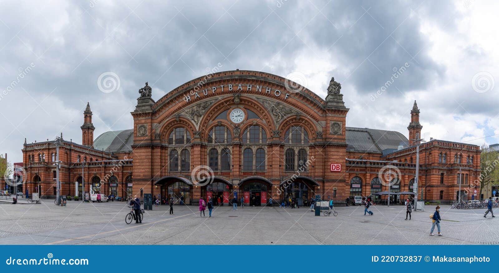 Panorama View of the Historic Main Train Station Building and Square in ...