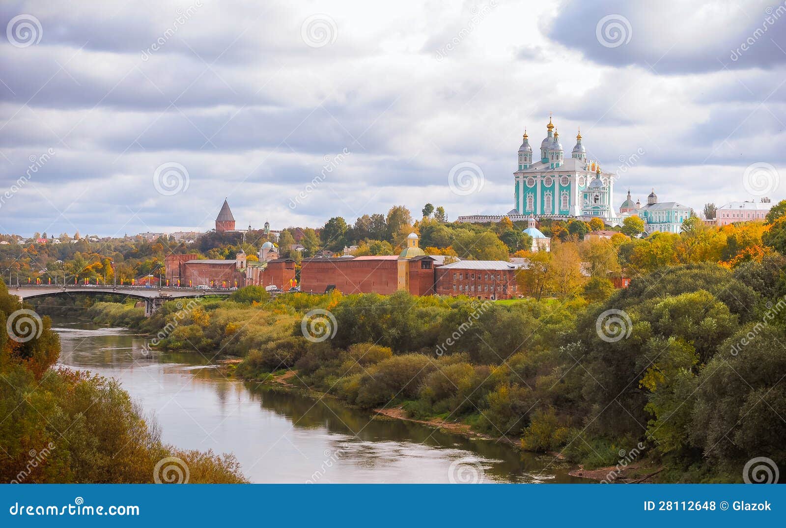 Panoramablick Der Smolensk-Stadt Stockfoto - Bild von herbst, stadt ...