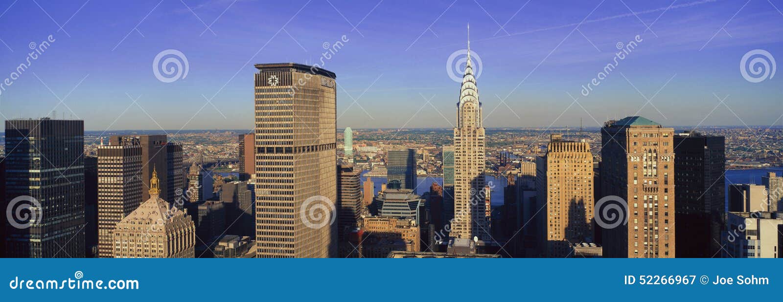Panoramic Aerial View of Chrysler Building and Met Life Building ... Panoramic Aerial View of Chrysler Building and Met Life Building ...