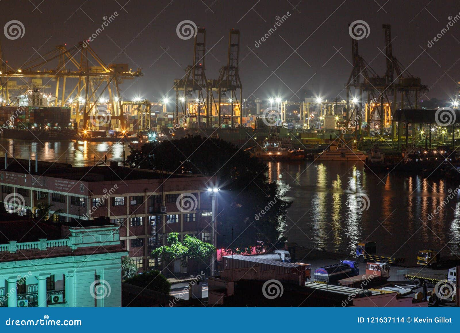 Colombo harbor at night editorial stock image. Image of cityscape ...