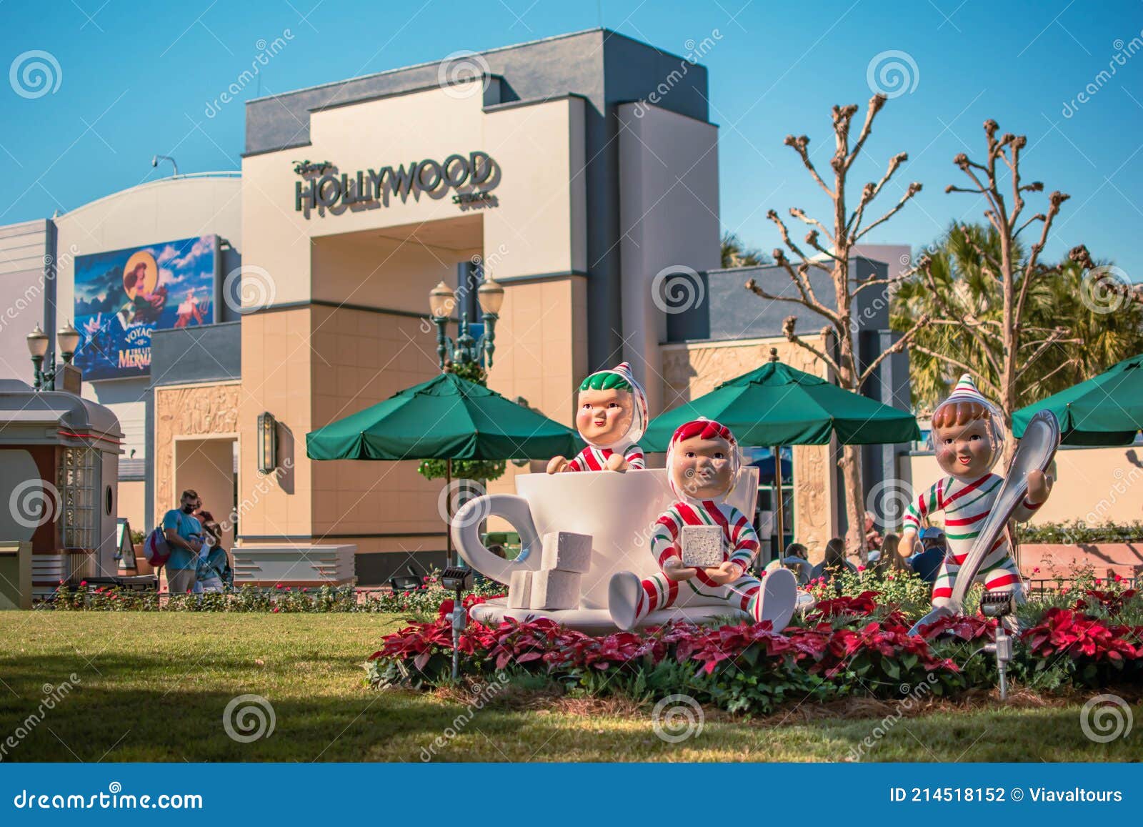 Panoramic View of Hollywood Studios Arch at Hollywood Studios 100 ...