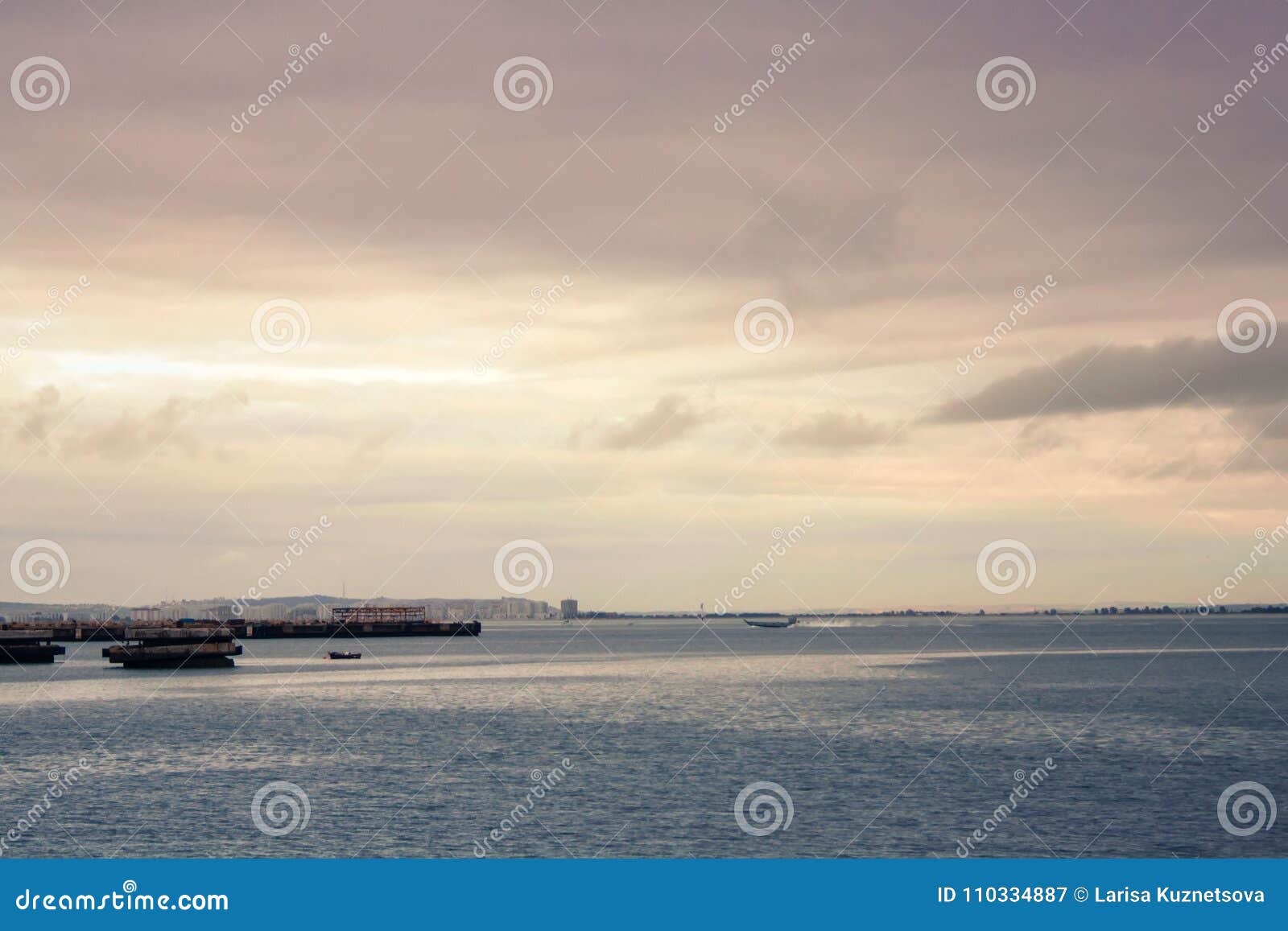 Panoramic View of the Other Side of the Ocean Stock Image - Image of ...