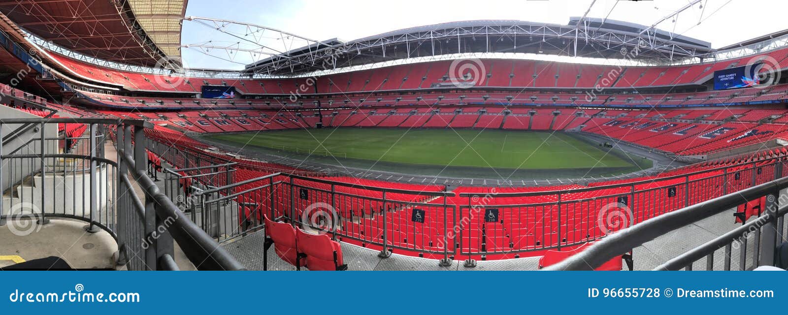 Panoramic View of Wembley Stadium Editorial Stock Photo - Image of ...