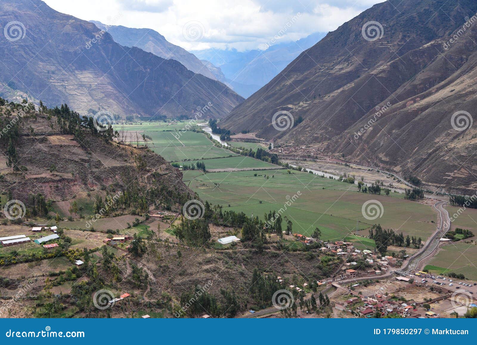 Views of the Sacred Valley from Mirador De Taray. Pisac, Cusco, Peru ...