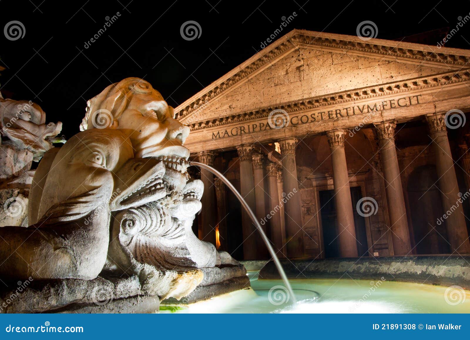 Statues Inside The Pantheon