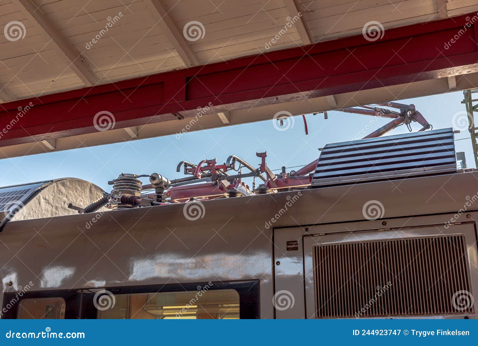 Sj Train Stock Photos - Free & Royalty-Free Stock Photos from Dreamstime