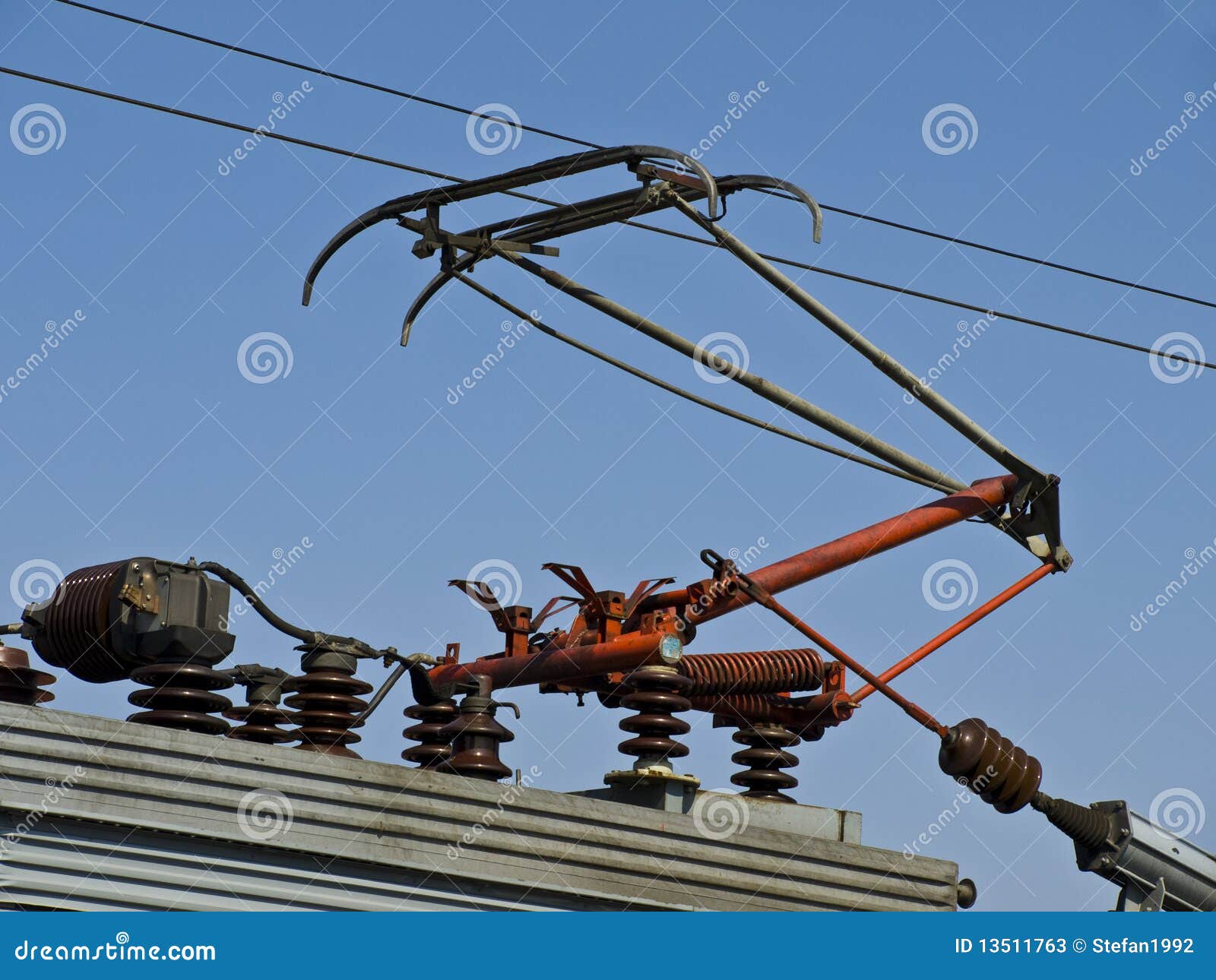 Pantographe image stock. Image du clair, câbles, tramway - 13511763