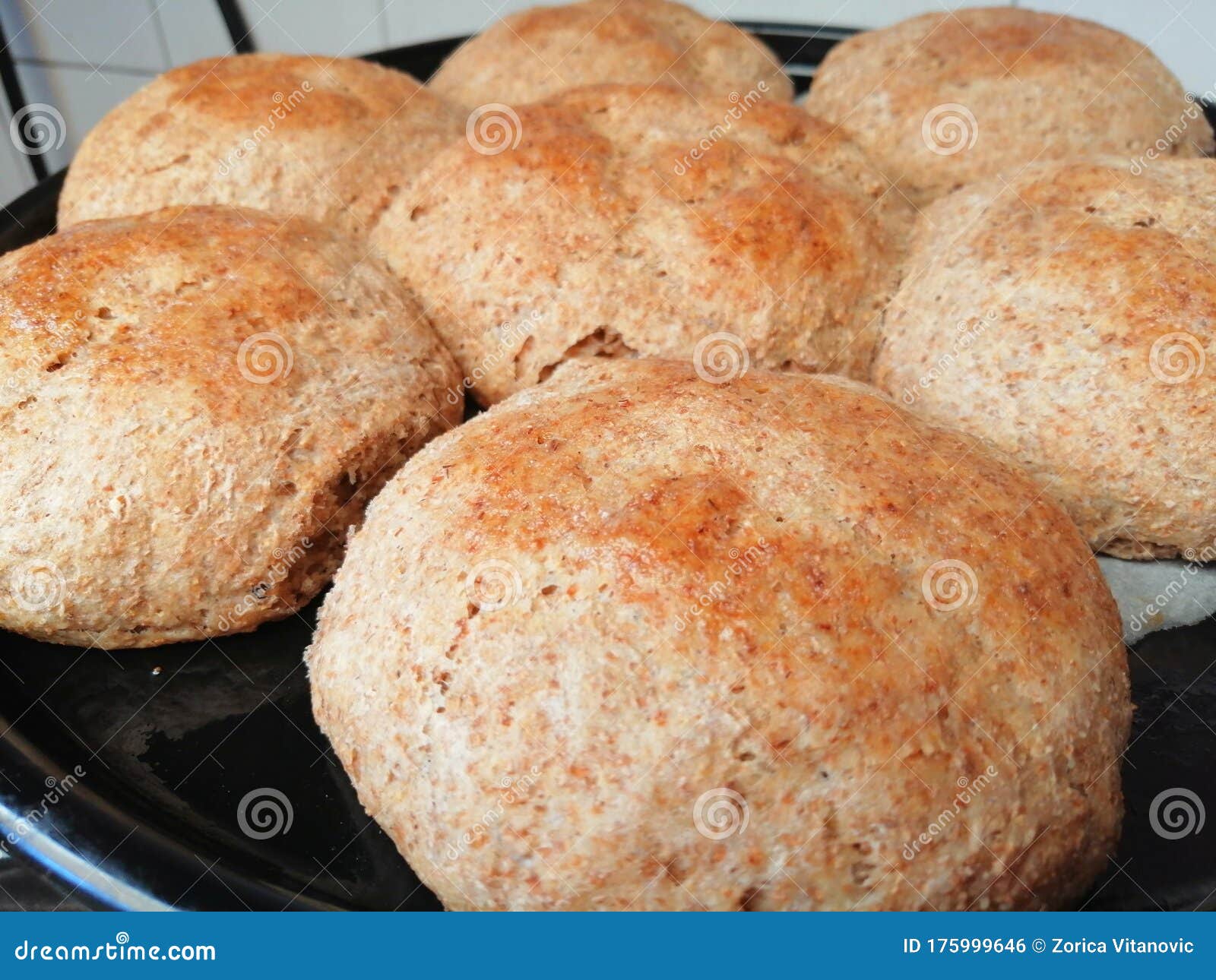 Panza foto de archivo. Imagen de alimento, hamburguesa - 175999646