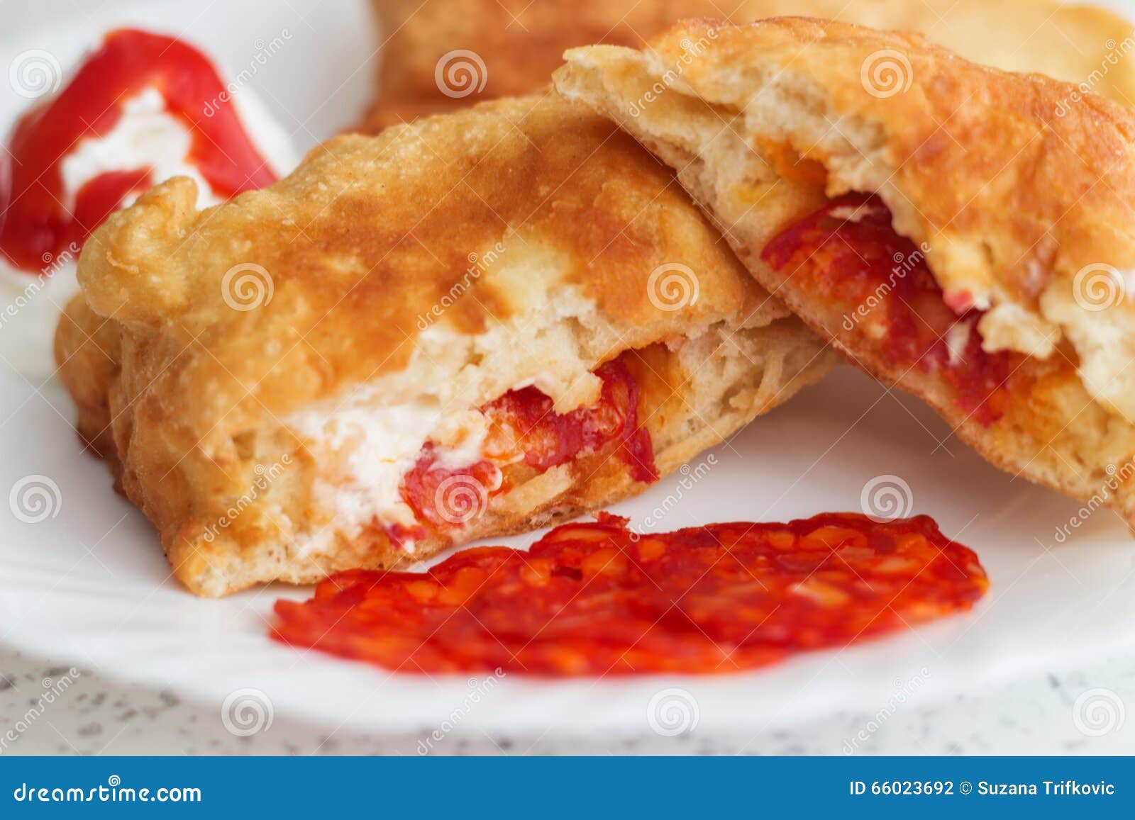 Panzerotti foto de archivo. Imagen de placa, mayonesa - 66023692