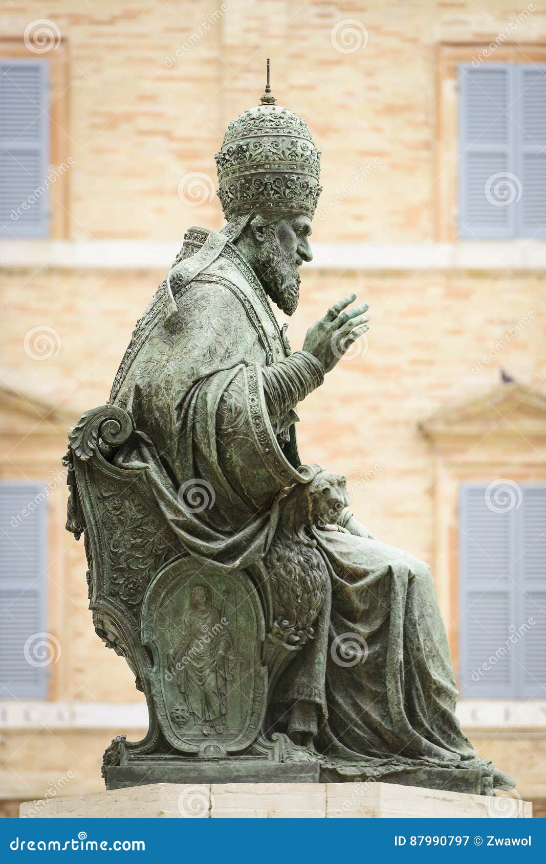 Papa Sixto V de la estatua imagen de archivo. Imagen de santo - 87990797