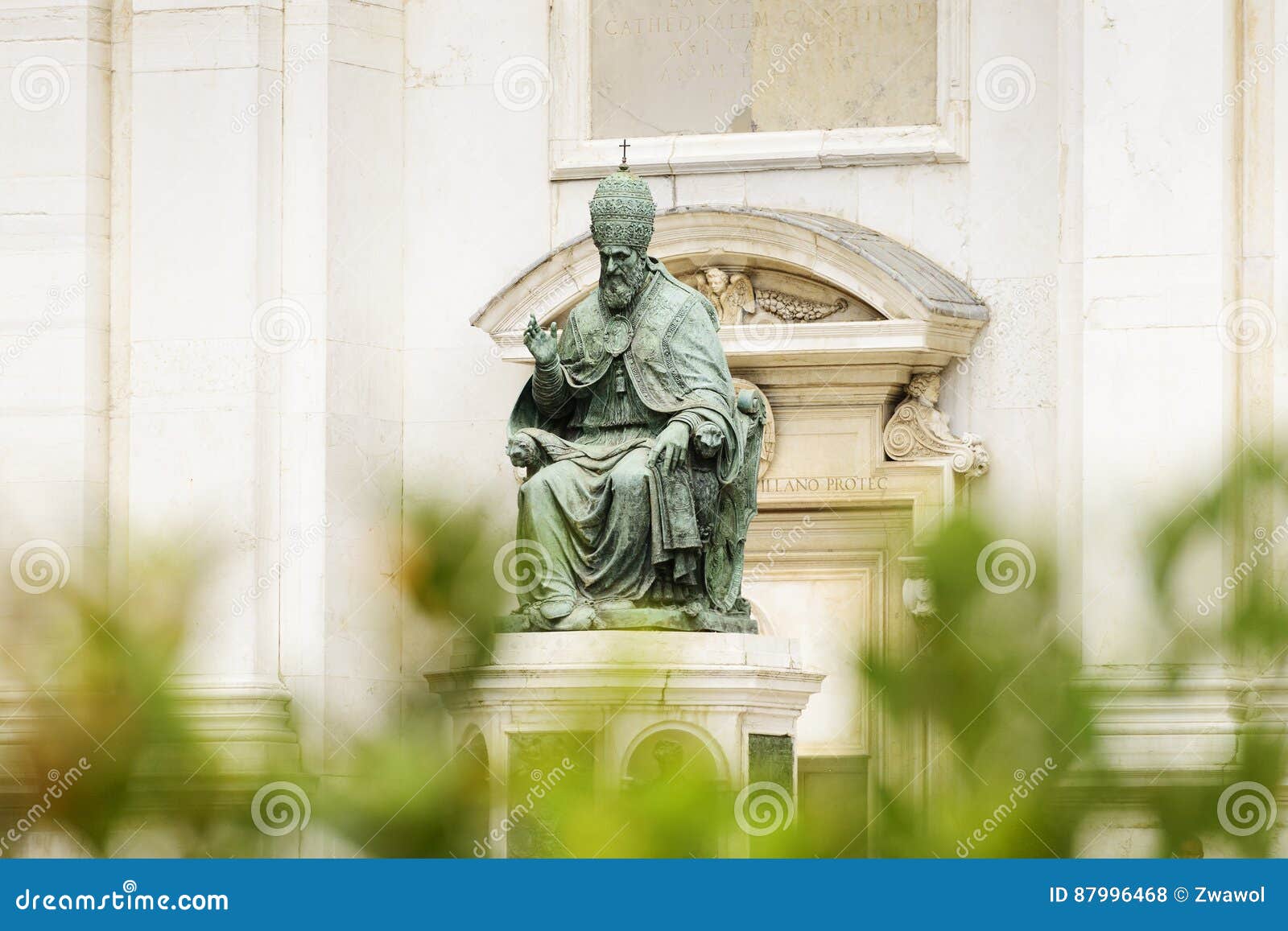 Papa Sixto V de la estatua foto de archivo. Imagen de medieval - 87996468