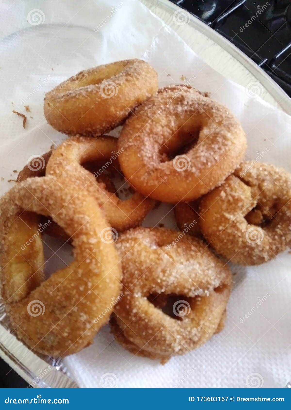 Papas rojas caseras imagen de archivo. Imagen de casero - 173603167