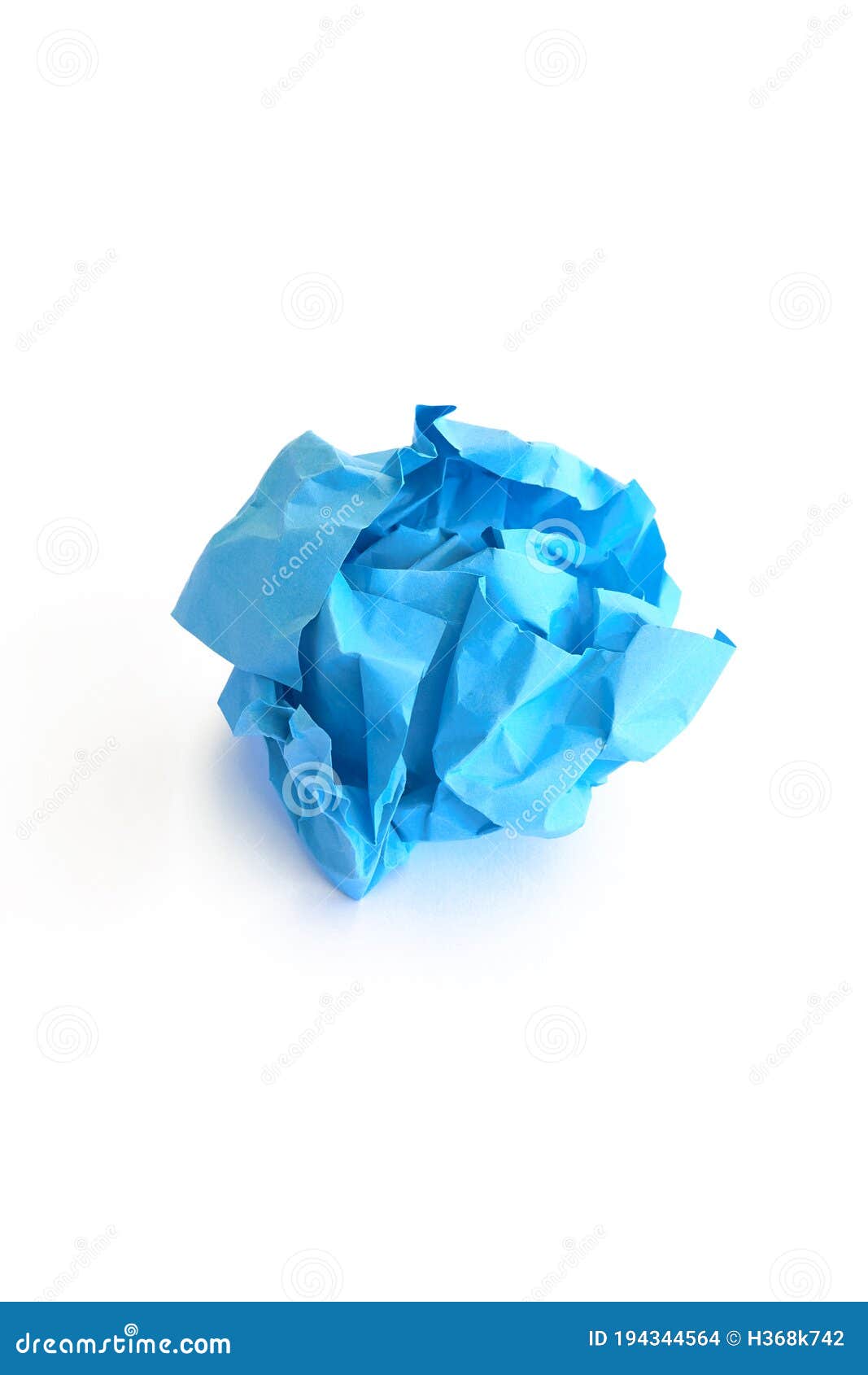 Papel Azul Roto Aislado En Blanco. Espacio De Copia Foto de archivo ...