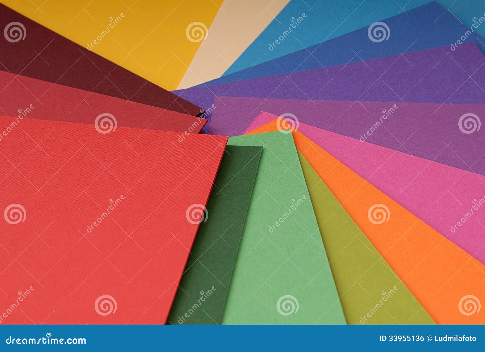 Papel colorido foto de stock. Imagem de alaranjado, artwork - 33955136