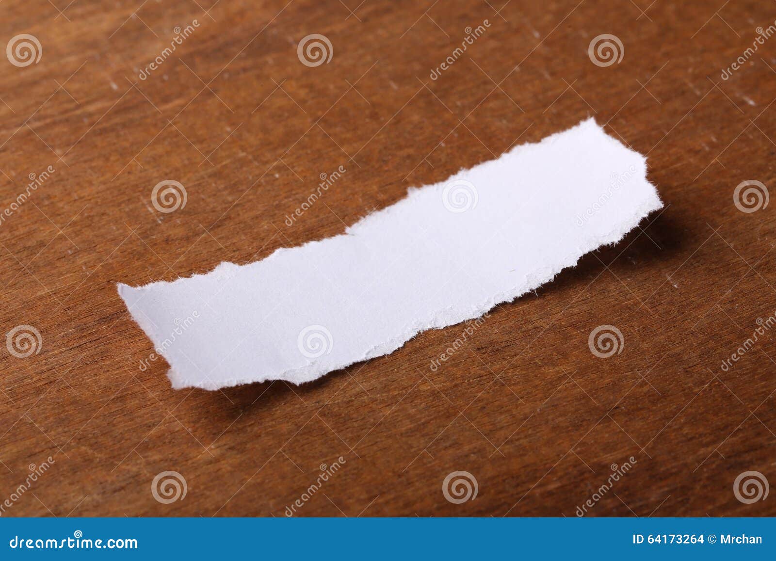 Papel rasgado blanco foto de archivo. Imagen de reciclaje - 64173264