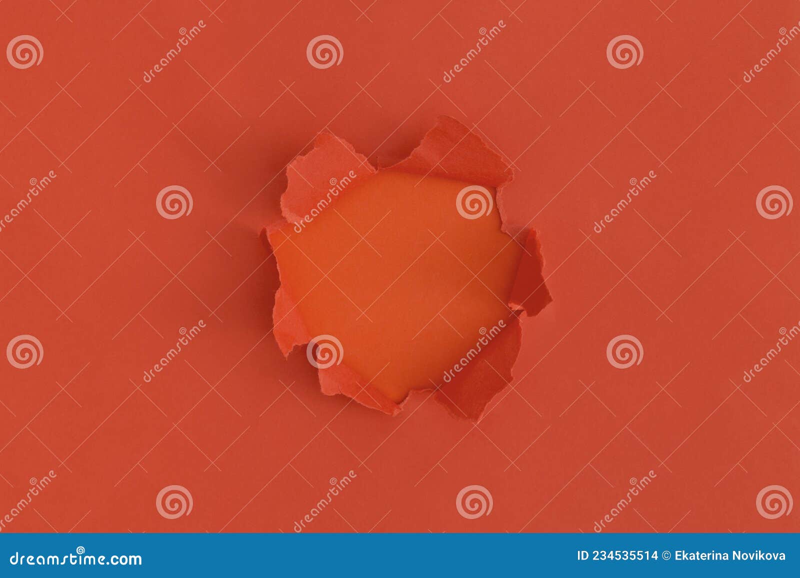 Papel Rojo Roto Con Espacio Para Texto Con Fondo Rojo Foto de archivo ...