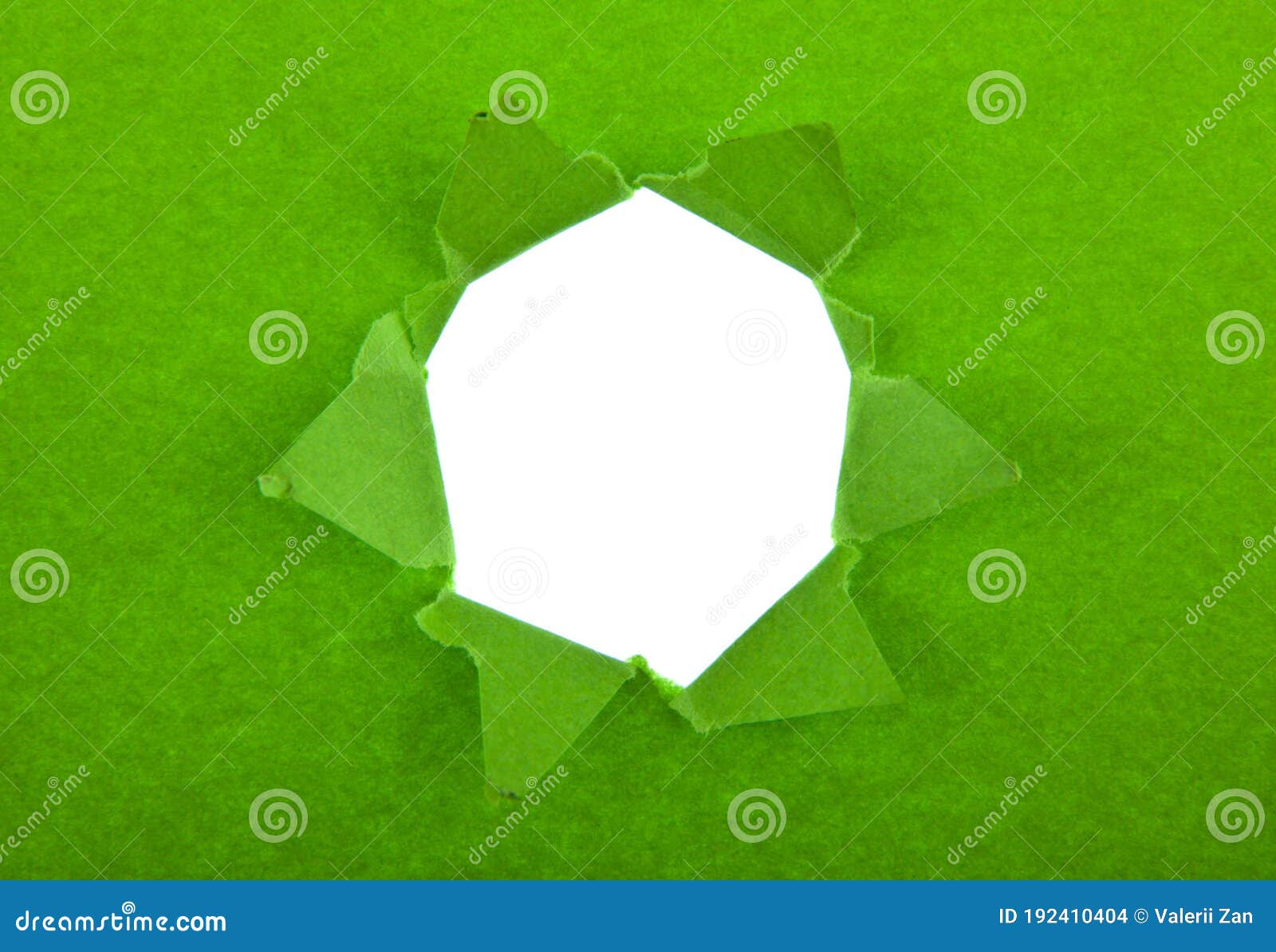 Papel Verde Rasgado Isolado Sobre Fundo Branco Foto de Stock - Imagem ...