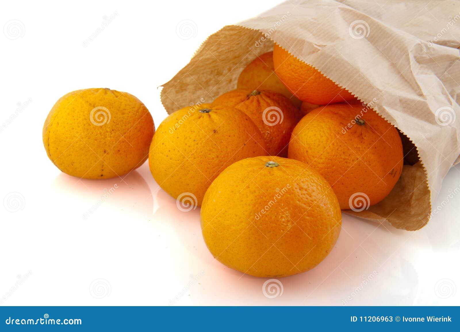 Paper bag with tangerine stock image. Image of food, freshness - 11206963