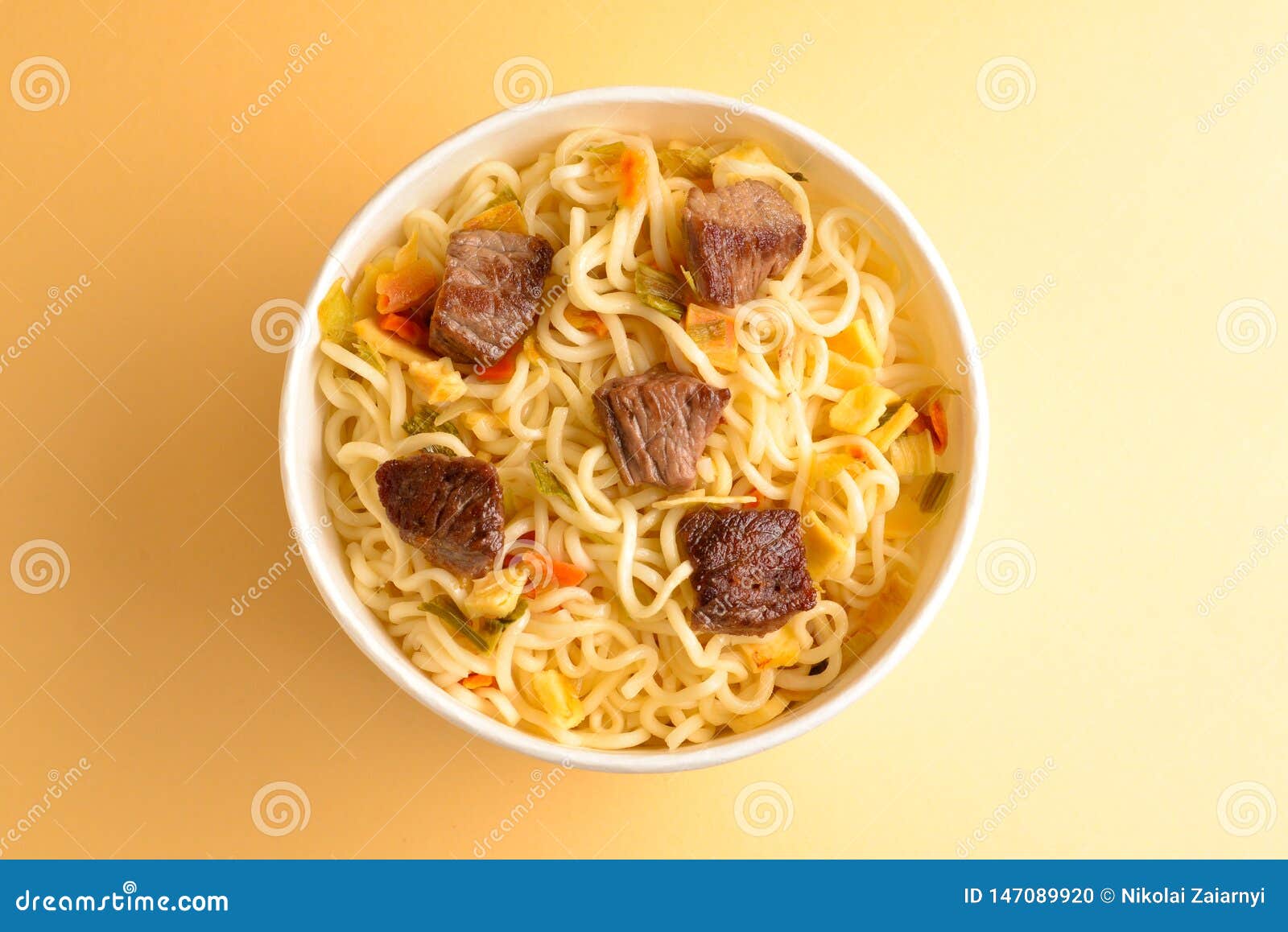 Paper Cup with Instant Ramen Noodles with Beef and Vegetables Stock ...