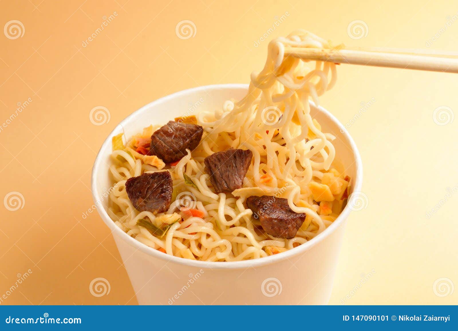 Paper Cup with Instant Ramen Noodles with Beef and Vegetables Stock ...
