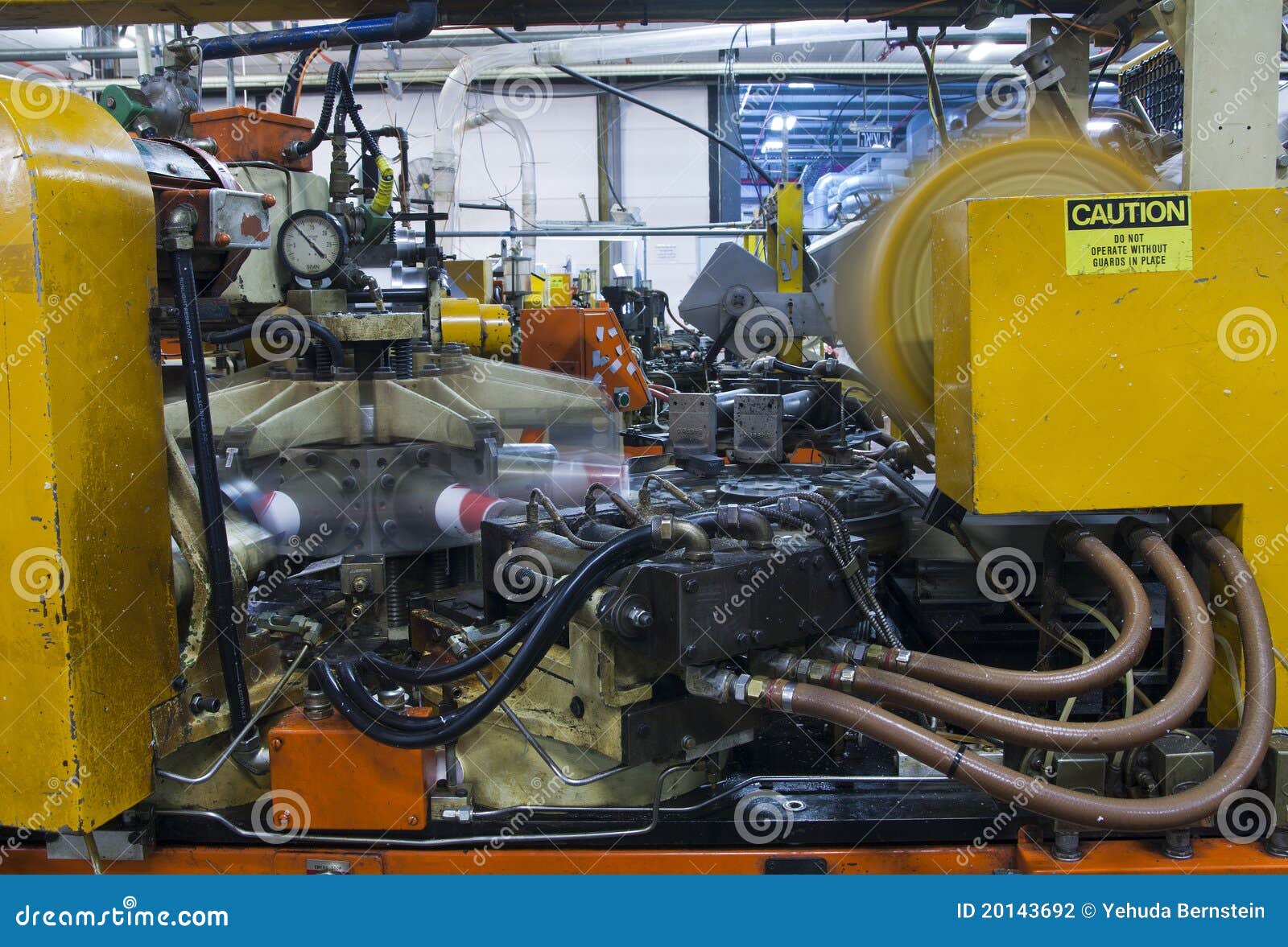 Paper cups machine editorial photography. Image of cups - 20143692