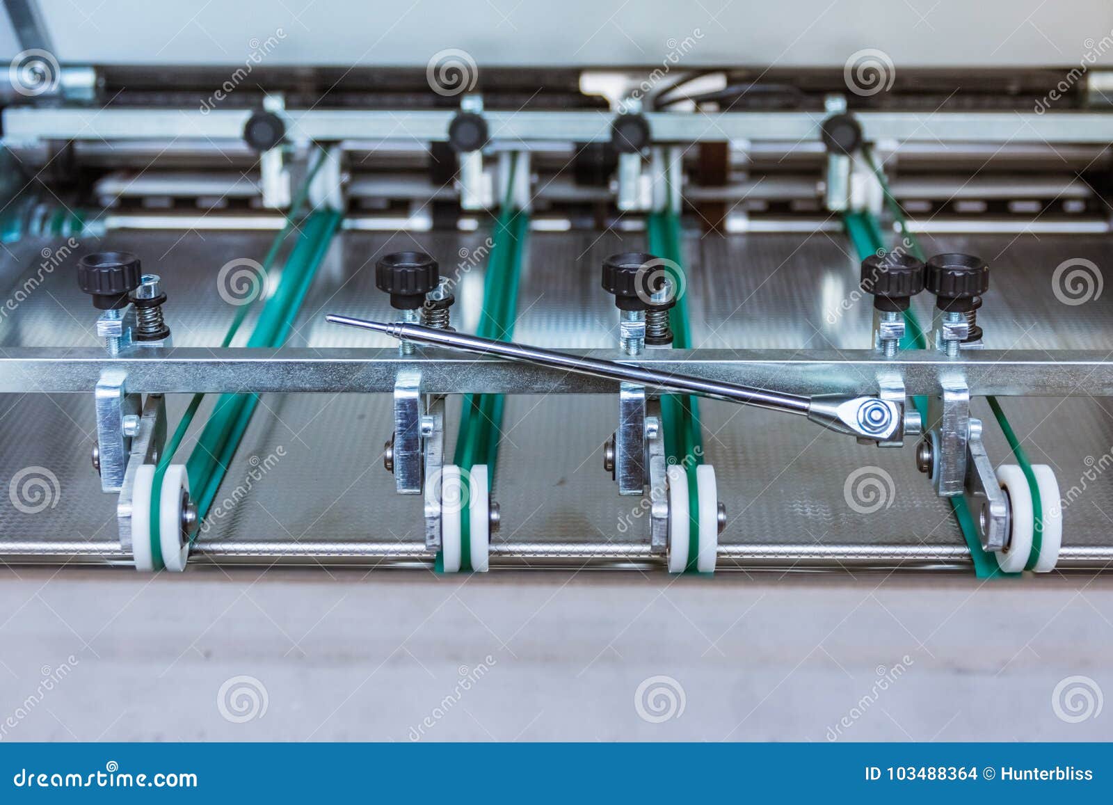 Paper Folding Machine Transfer Wheels Rollers Engineering Machinery ...