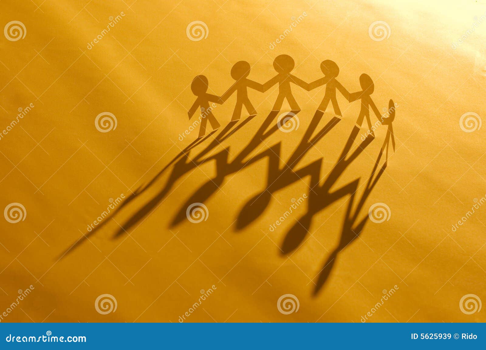 Paper man chain stock image. Image of friendship, family - 5625939