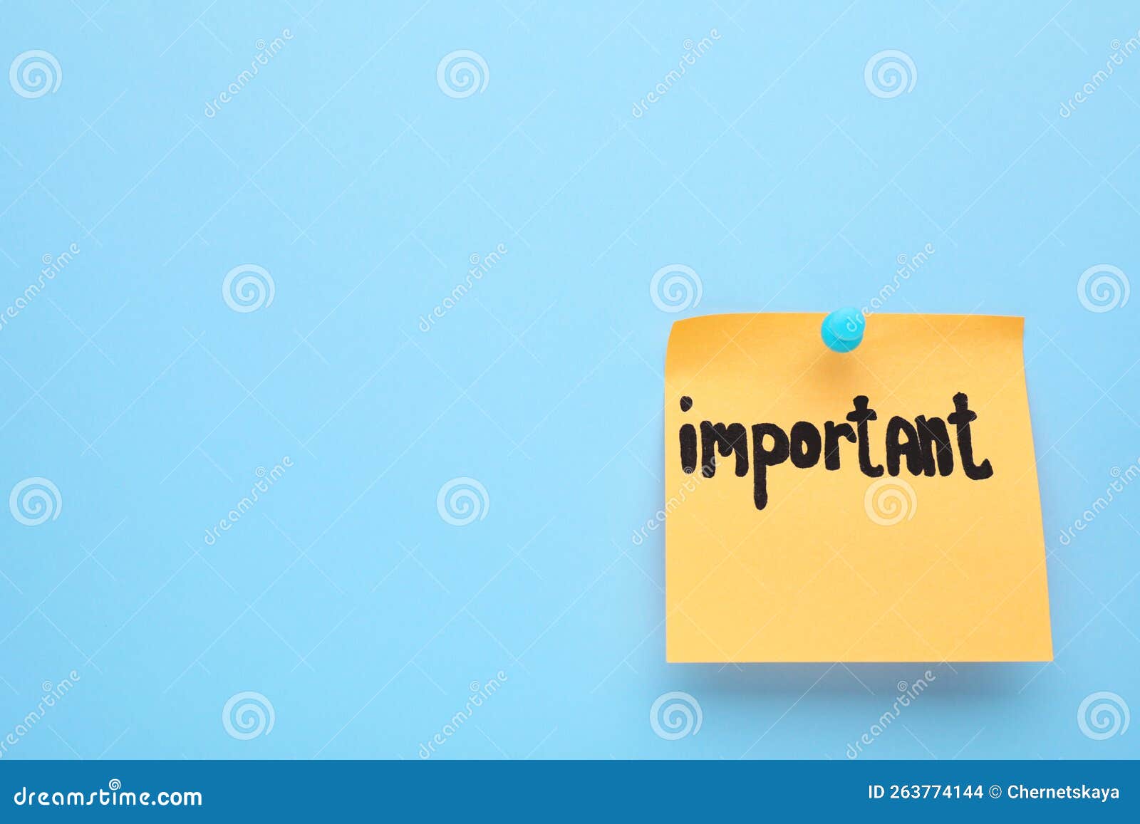 Paper Note with Word Important Pinned on Light Blue Background, Space ...