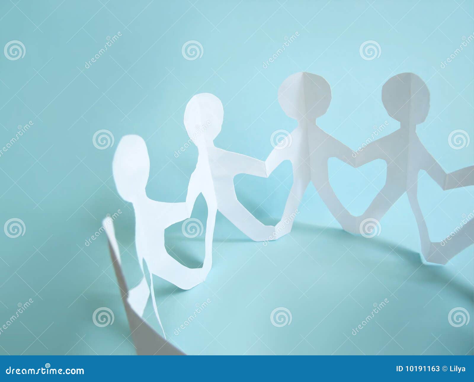 Paper People in a Circle. Team Stock Image - Image of chain, ideas ...