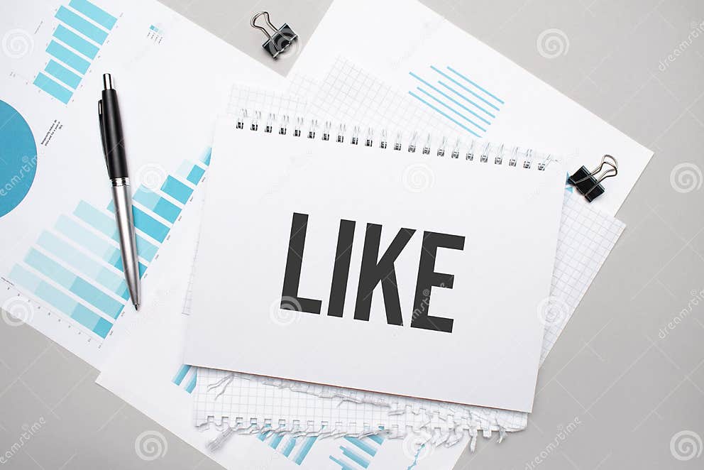 Paper Plate with Text Like. Diagram, Notepad and Blue Background Stock ...