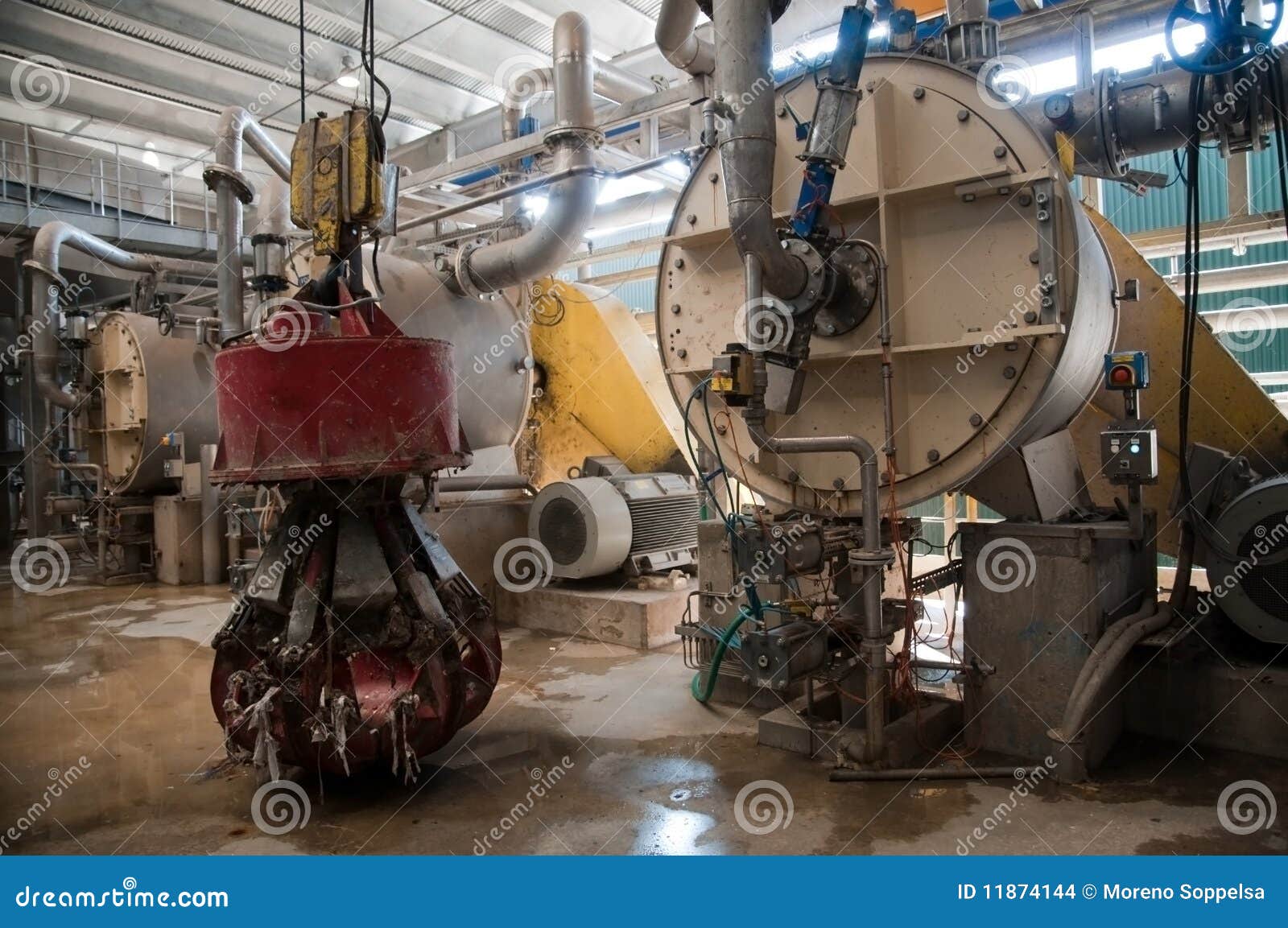 Paper and Pulp Mill - Pulping Stock Photo - Image of enviromental ... Paper and Pulp Mill - Pulping Stock Photo - Image of enviromental ...