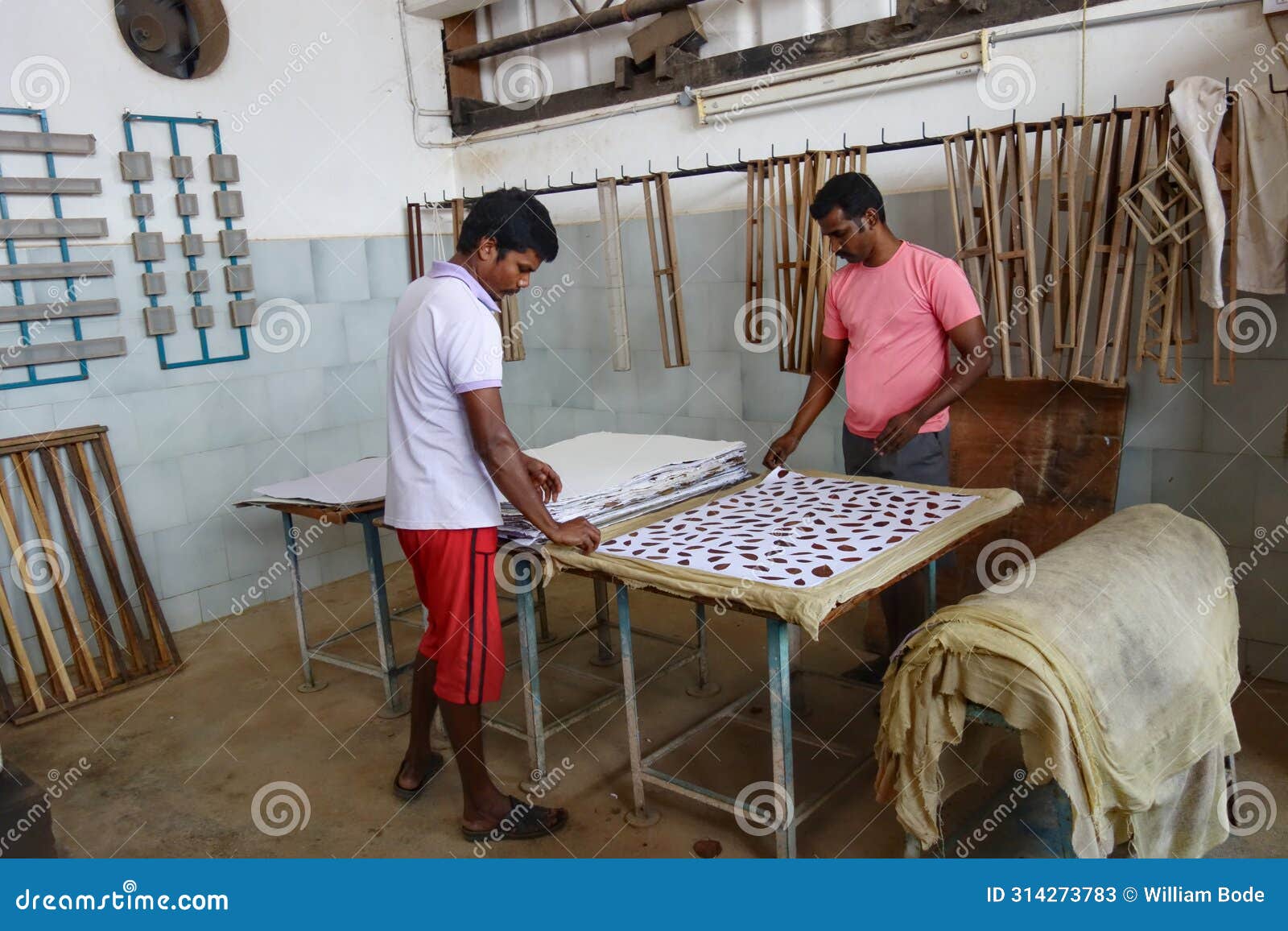 Papermaking Process: Unstacking Pressed Sheets Editorial Stock Photo ...