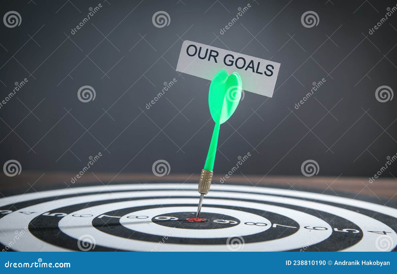 Papier Avec Mot Nos Objectifs Sur Tableau De Bord Photo stock - Image ...