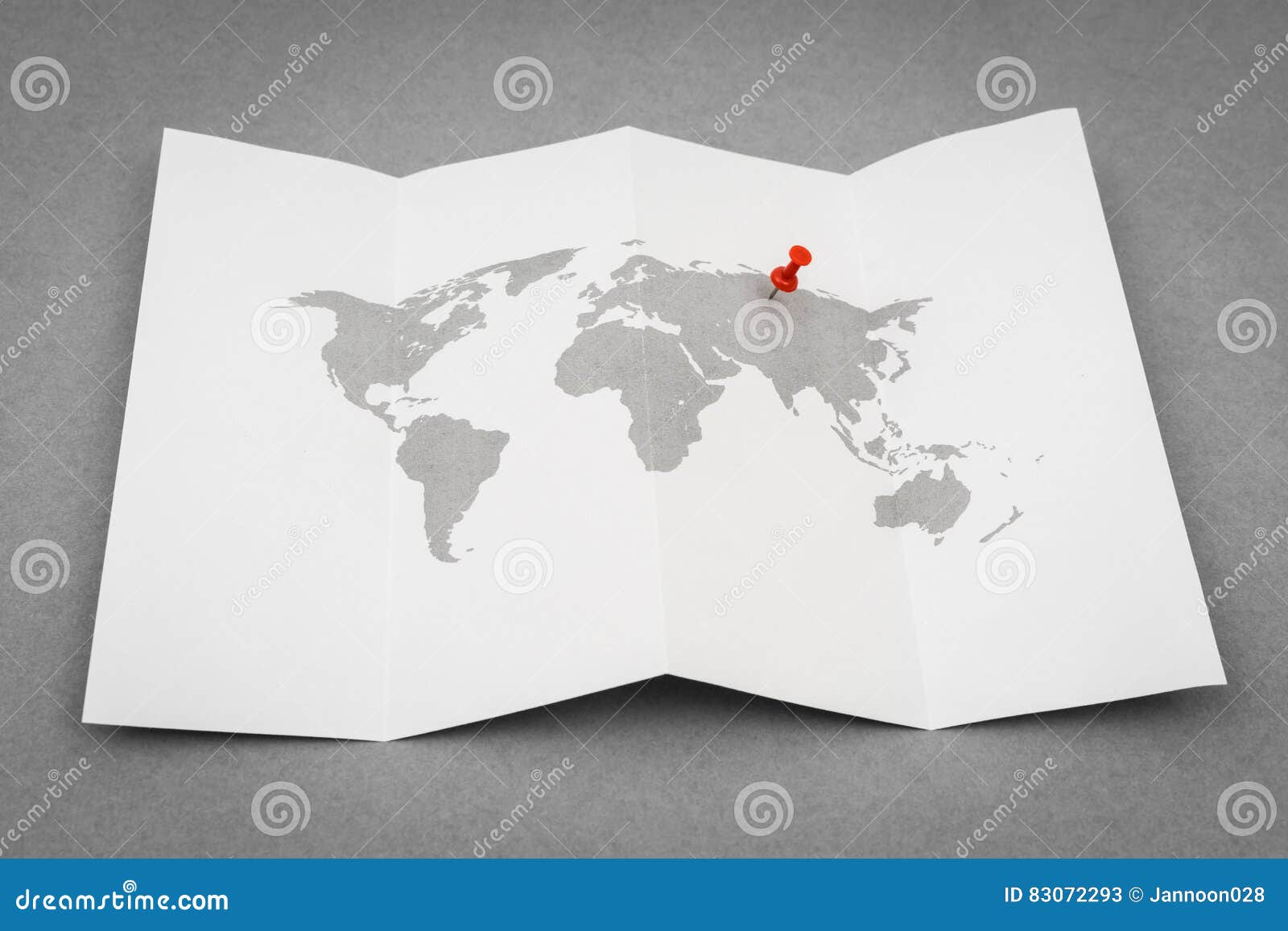 Papier Gefaltete Weltkarte Mit Rotem Pin Pointer Stockbild - Bild von ...