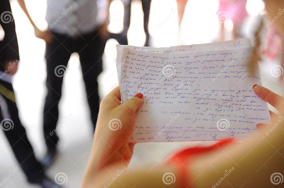 Papier mit Text stockbild. Bild von teil, speziell, gruppe - 38315983