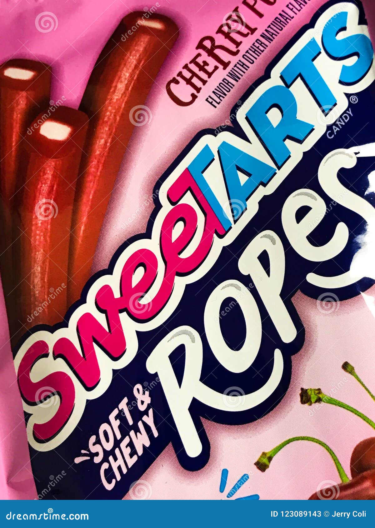 Paquete De Sweetarts Cherry Ropes Candy Foto de archivo editorial ...