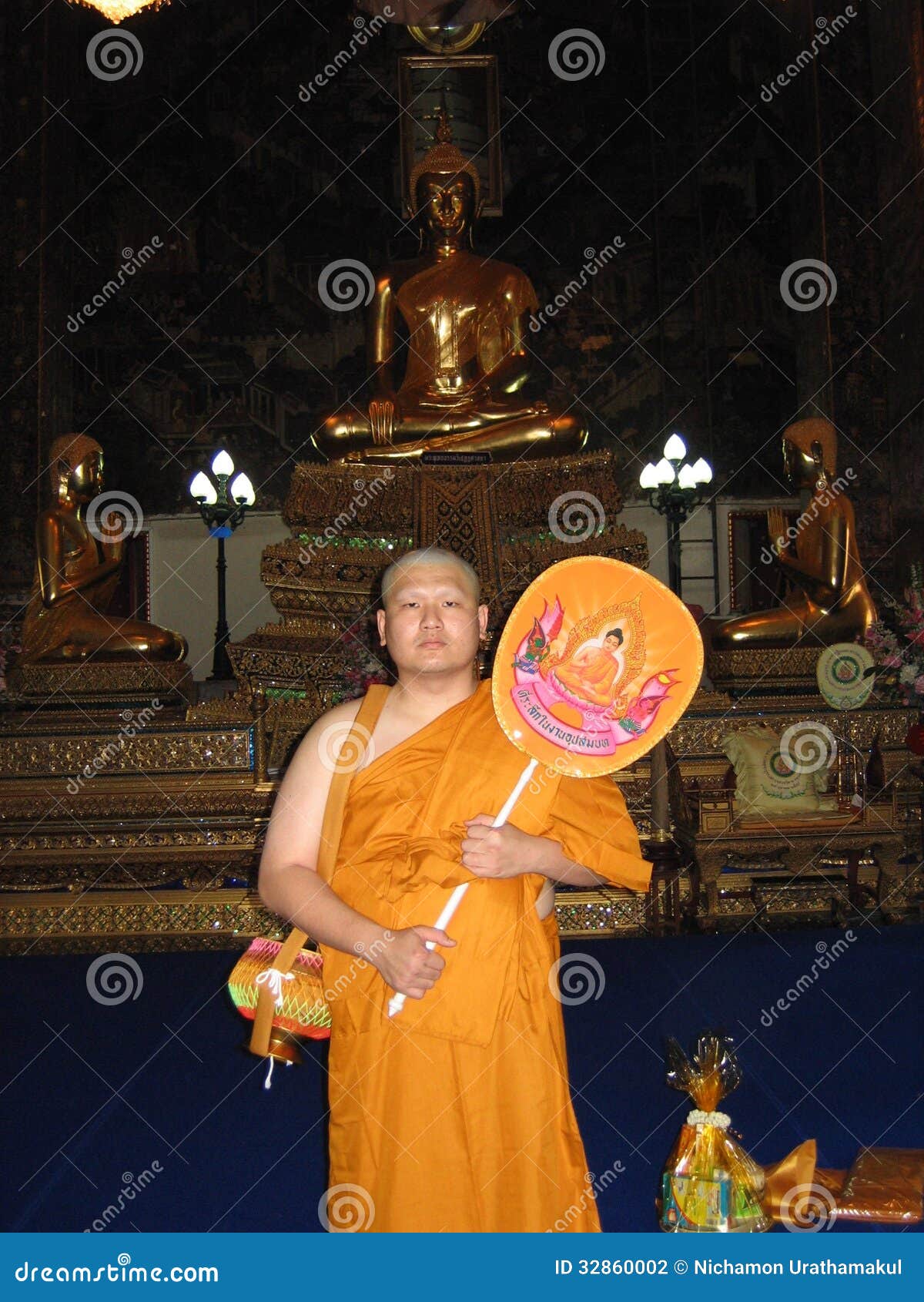 Para transformar-se monge fotografia editorial. Imagem de budismo ...