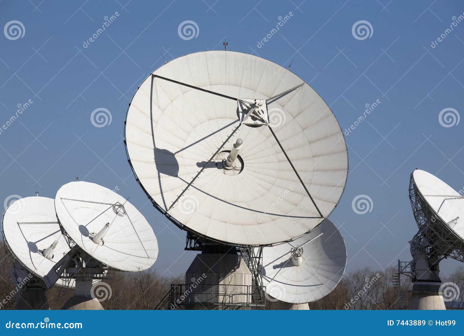 Parabolic antenna stock image. Image of knowledge, bright - 7443889