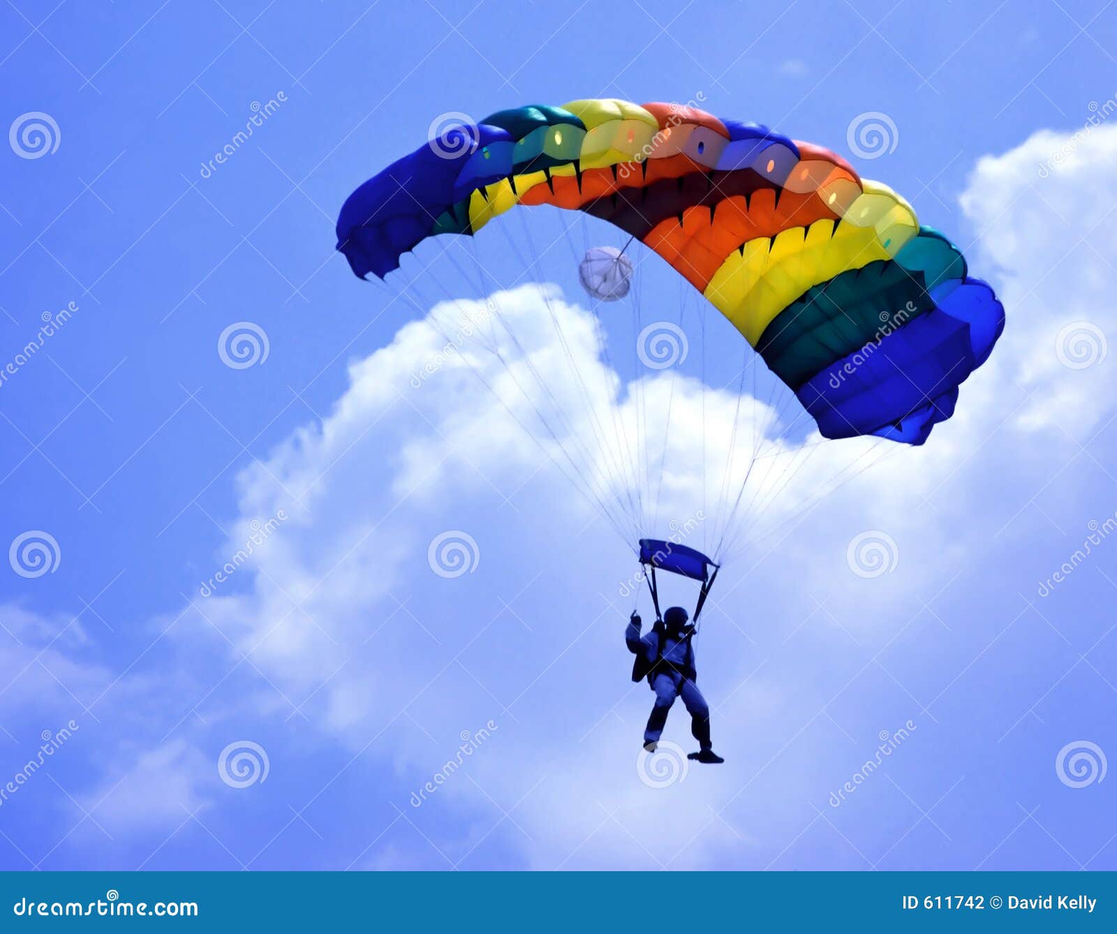 Paracadute fotografia stock. Immagine di caduta, paracadutismo - 611742