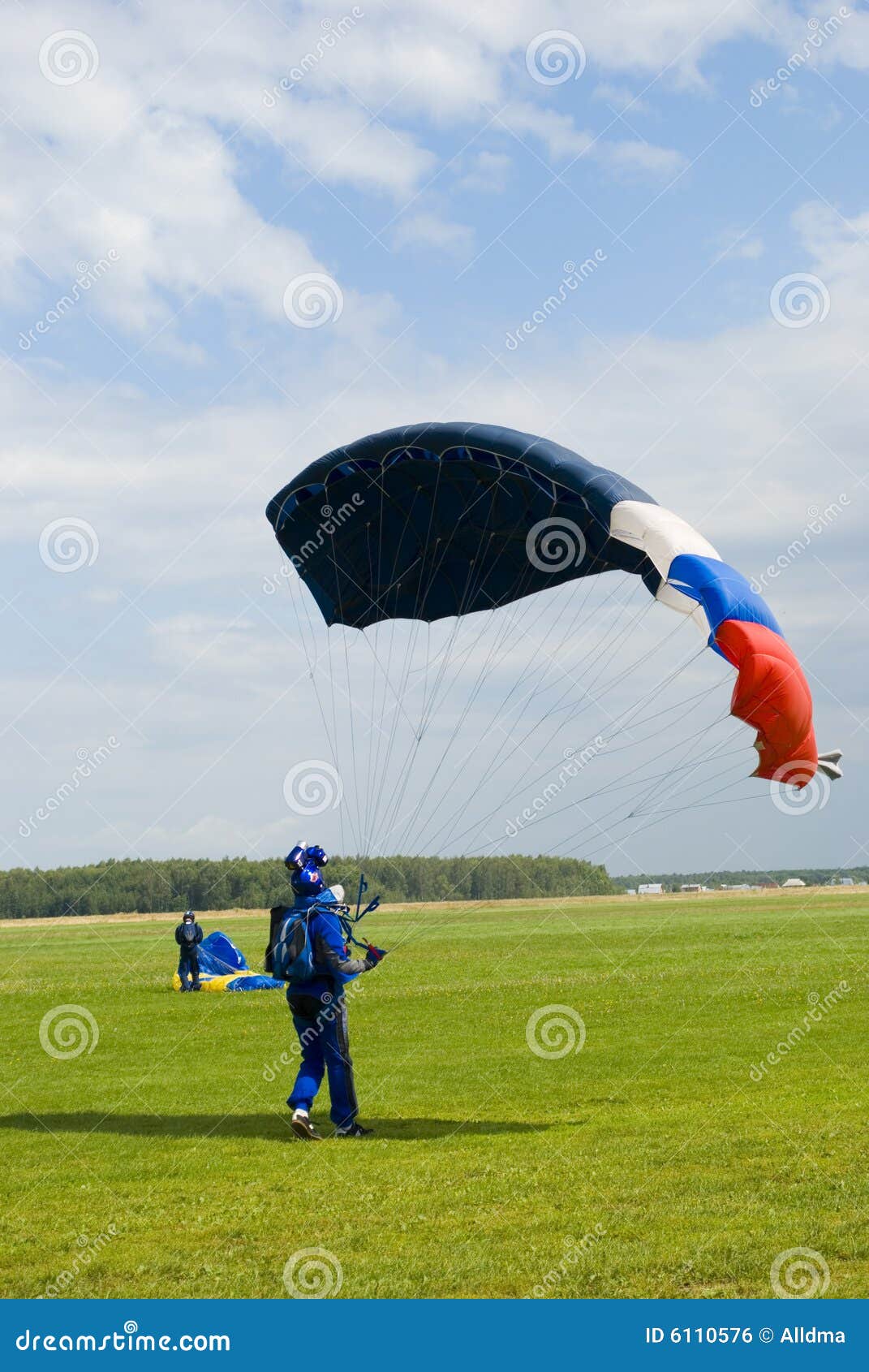 Parachuter stock photo. Image of sport, height, shroud - 6110576