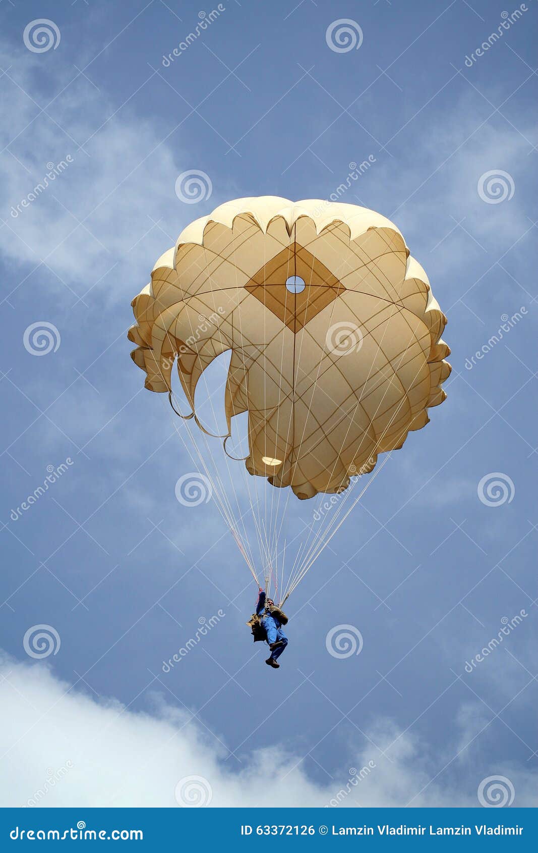 Parachutists Jumping Athletes Editorial Photo - Image of round ...