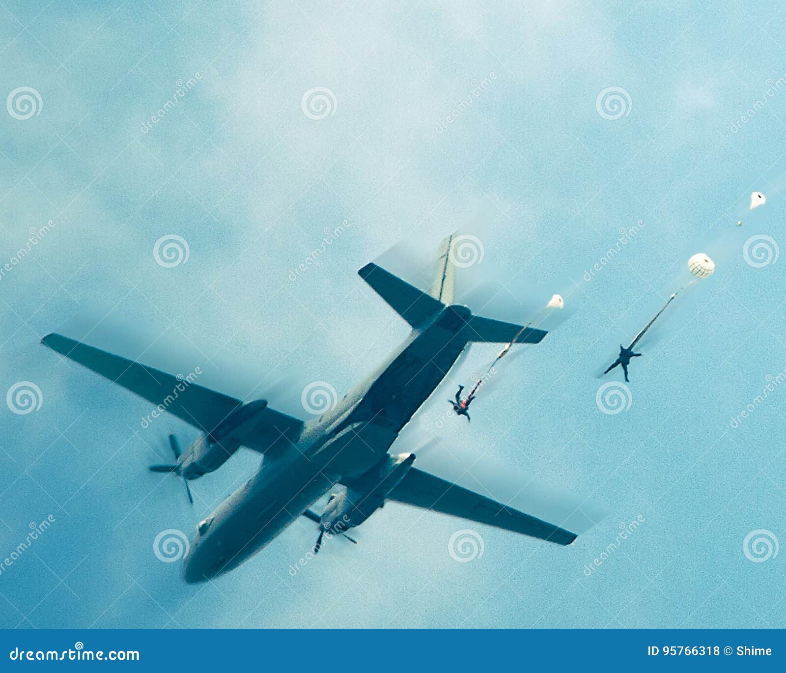 Parachutists in the sky stock photo. Image of skydiving - 95766318