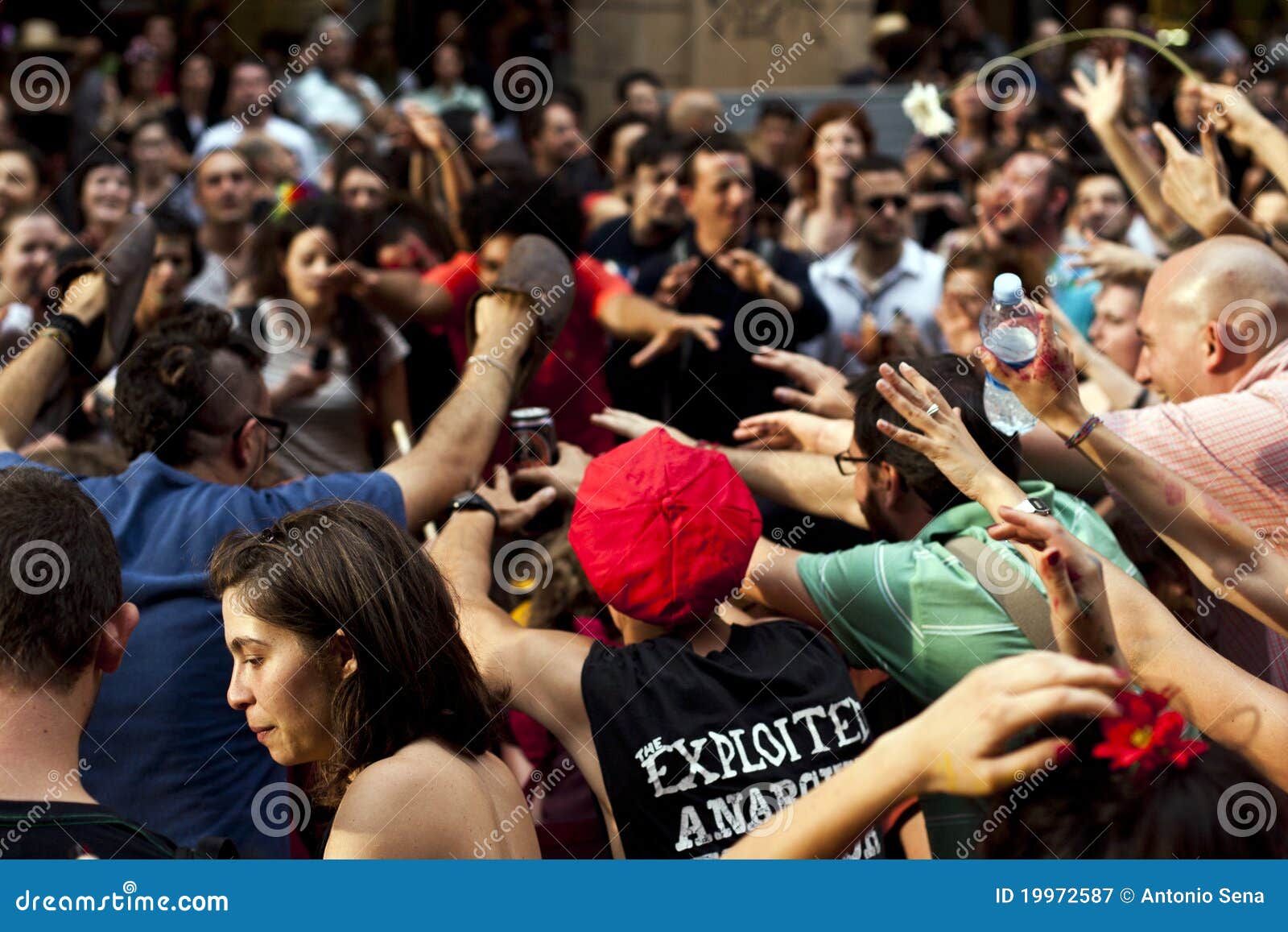 Parade show in street editorial photography. Image of event - 19972587