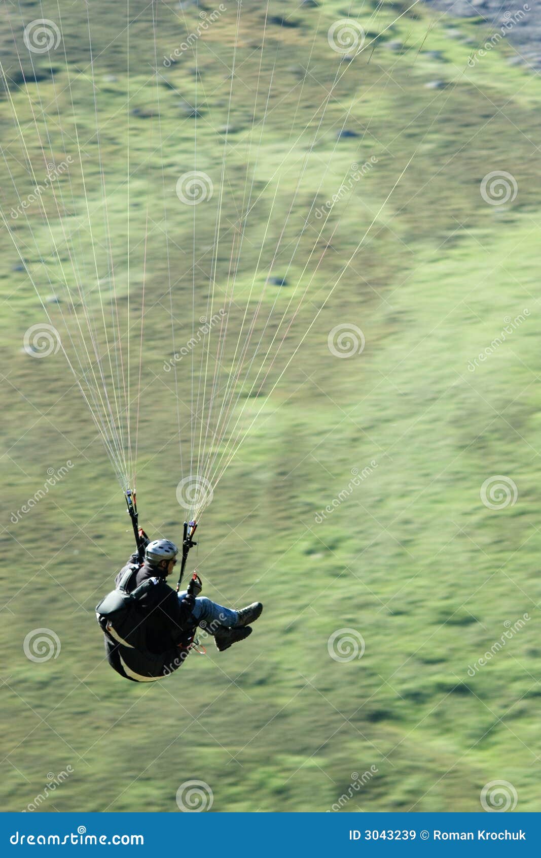 Paraglider moving down stock image. Image of glider, sports - 3043239