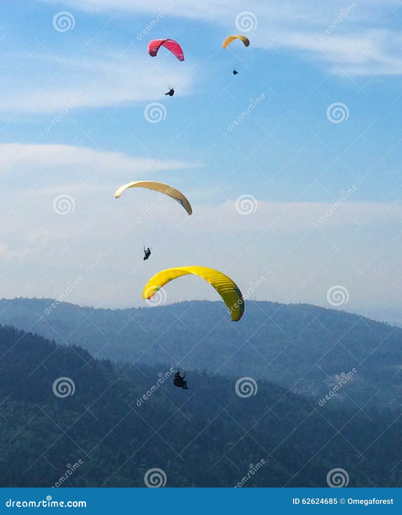 Paragliders. editorial image. Image of parachuting, people - 62624685